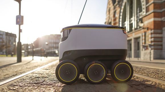 Unterwegs mit dem Lieferroboter von Media-Markt | W&V