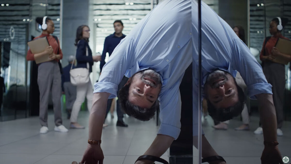 Mit Humor gegen Rückenschmerzen: AOK-Kampagne zeigt neue Wege | W&V