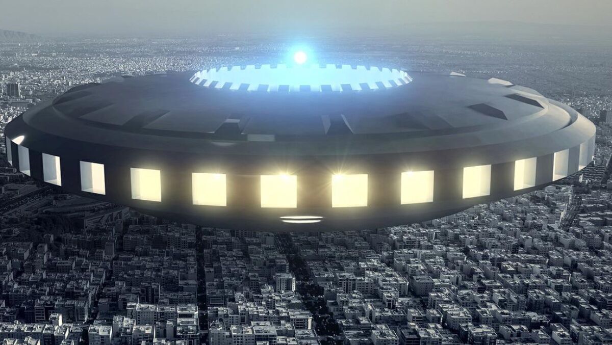 KI-Wunder: Alien-Alarm um Hieronymus Bosch | W&V