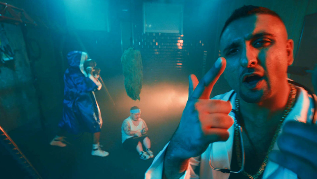 "Neunkommaneun": Dojo-Video mit SSIO für John Reed Fitness | W&V