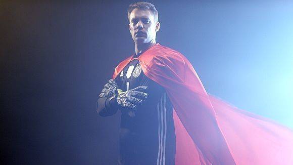 "First Never Follows": Adidas stimmt sich auf Deutschland gegen Polen ...