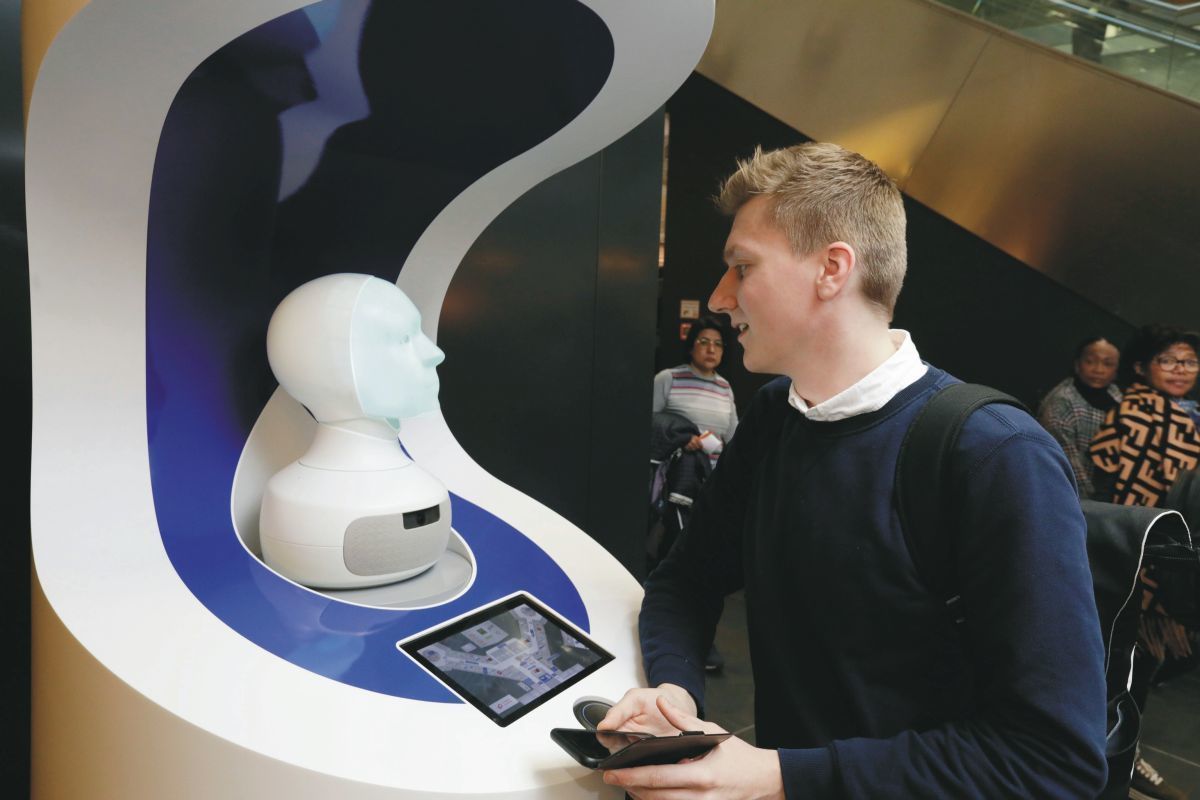 Deutsche Bahn schickt Service-Roboter an den Berliner Hauptbahnhof | W&V