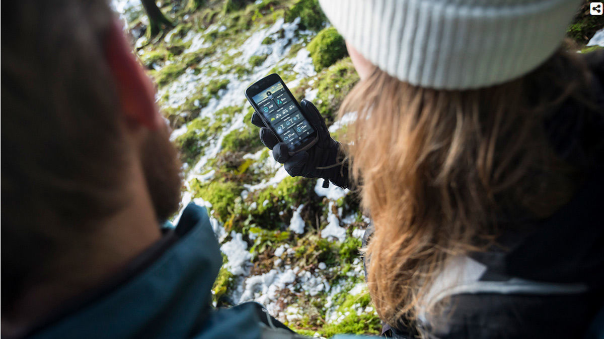 Robust wie ein SUV: Das Land-Rover-Smartphone | W&V