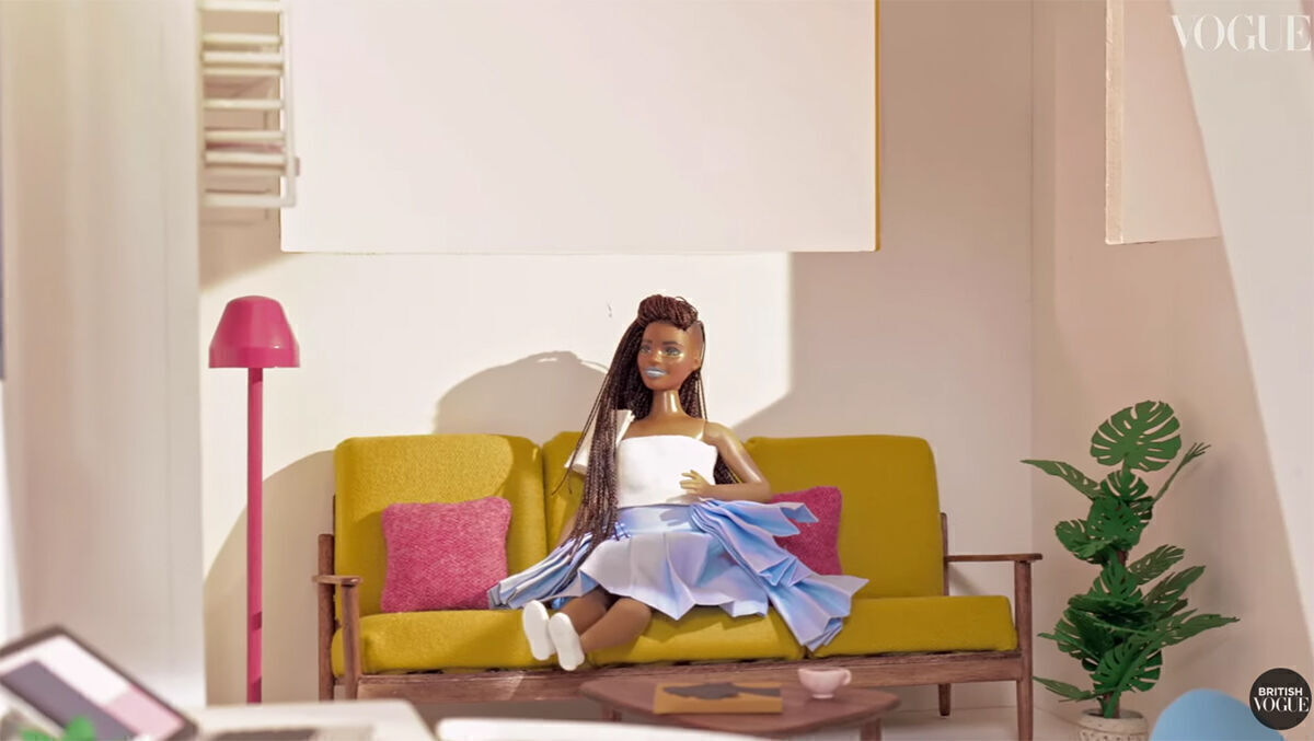 Vogue verpasst der Barbie ein Makeover | W&V