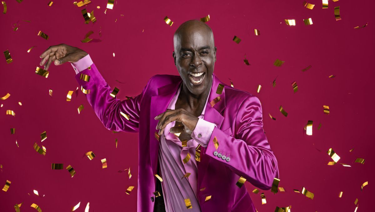 Bruce Darnell bekommt seine eigene Show | Special | Backstage Total ...