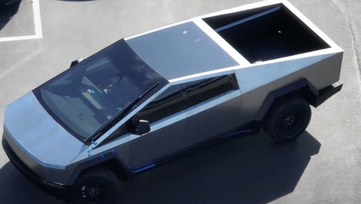 Tesla Cybertruck: Rätsel um XXL-Scheibenwischer | W&V