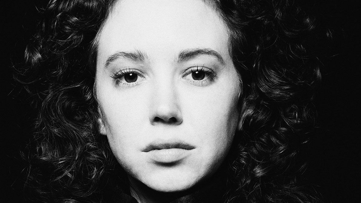 Absturz einer Influencerin: Interview mit Romanautorin Natasha Stagg | W&V